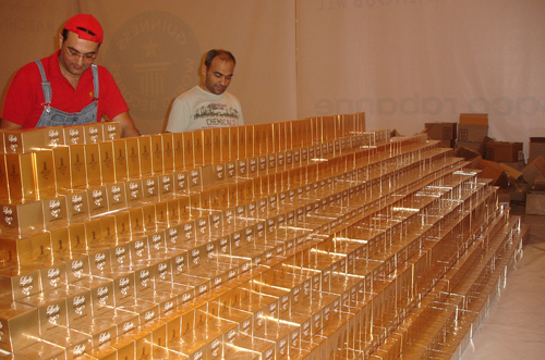 Largest cardboard box pyramid built in Kuwait | Guinness World Records