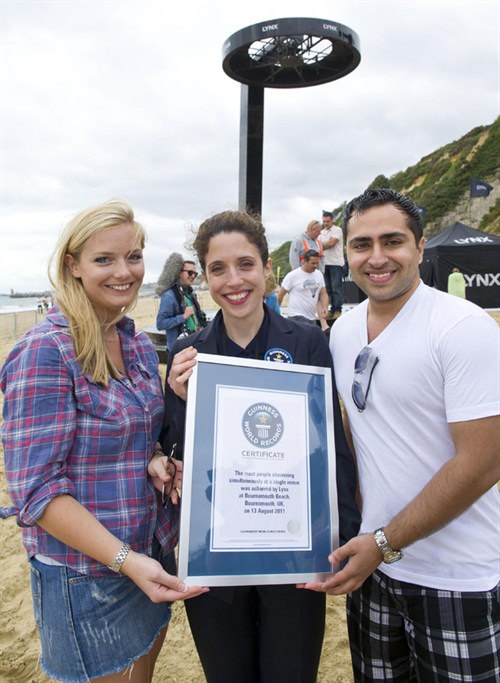 Video: Group shower World Record broken on UK beach | Guinness World ...