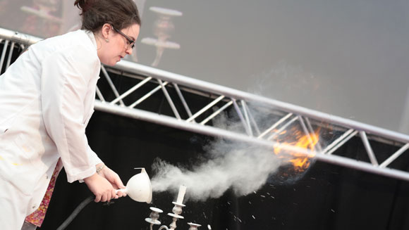 Science Lesson record set at gaming festival in Nottingham | Guinness ...