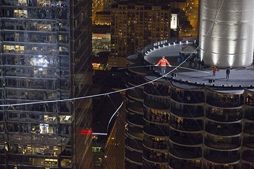 Double tightrope records for Nik Wallenda as daredevil walks between ...