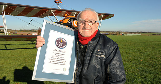 Classics: Oldest wing walker | Guinness World Records