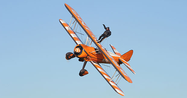 Classics: Oldest wing walker | Guinness World Records