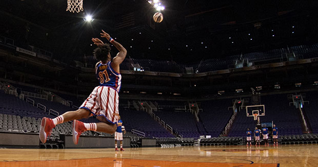 Video: Watch The Harlem Globetrotters score seven amazing records in ...
