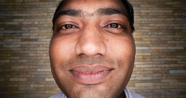 Record Holder Profile Video: Vijay Kumar - the man with the most teeth ...