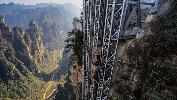 Breathtaking cliff face elevator in China recognised as world’s tallest ...