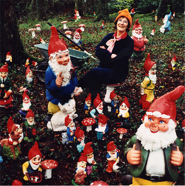 2000: Largest Collection of Garden Gnomes | Guinness World Records