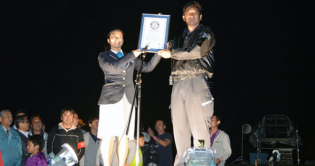 Classics: Largest aerial firework shell | Guinness World Records