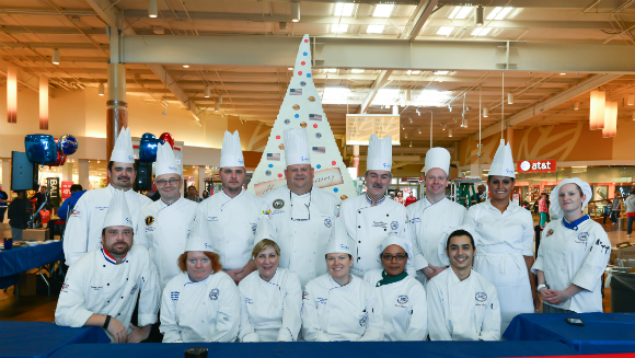 Stratford University breaks a mouth-watering cake record | Guinness ...