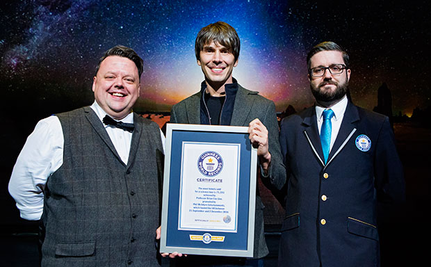 British physicist Professor Brian Cox sets record for sold out science ...
