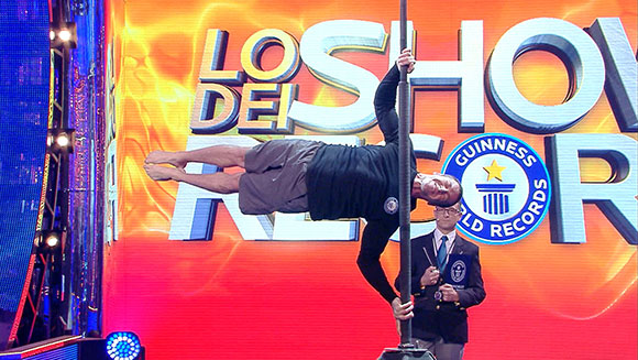 Guinness World Records Italian Show: Watch an excruciating attempt at ...