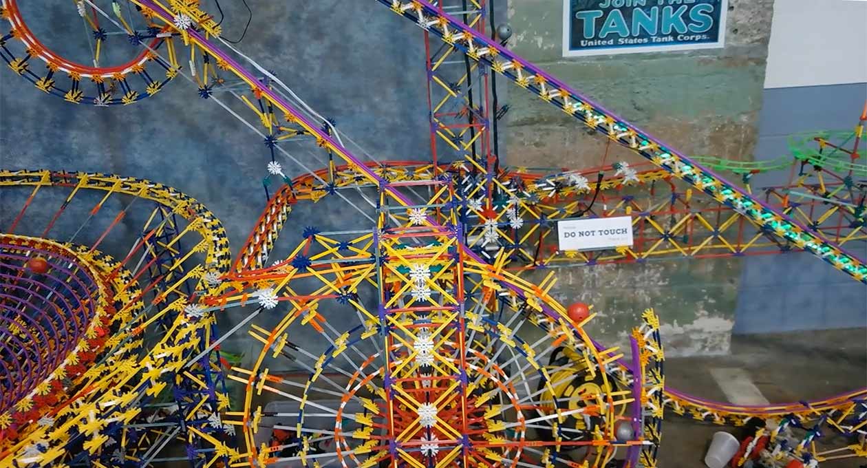 Video: Watch mesmerising footage of the world's largest K’NEX ball ...