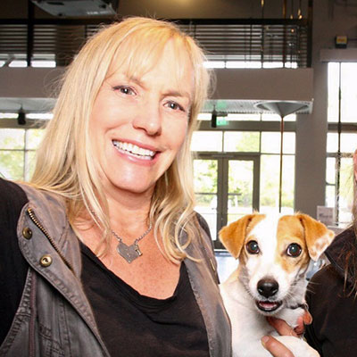 Video: Twinkie the Jack Russell dog has a pop at balloon bursting ...