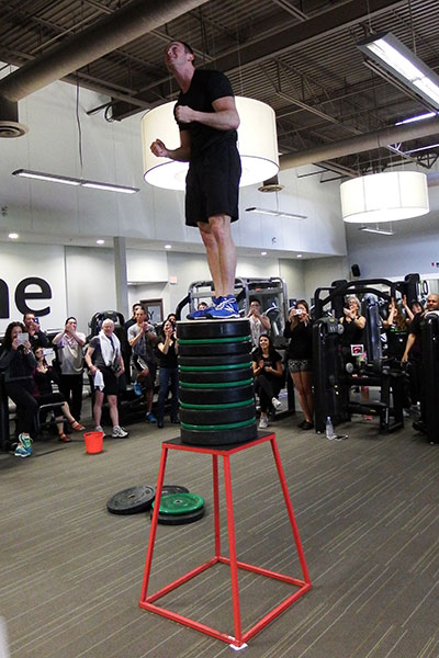 Video: Canadian personal trainer smashes highest standing jump record ...