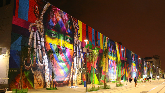 Brazilian artist leads team to spray paint record with Rio Olympic 2016 ...