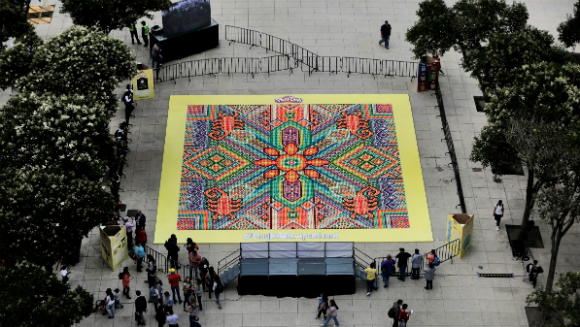 Play-Doh Mexico creates record-breaking tub mosaic for 60th anniversary ...
