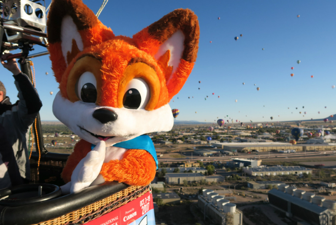 Xbox sets a record for gaming out of a hot air balloon | Guinness World ...