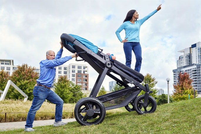 Video: The largest pram/stroller can fulfill your wish to return to ...