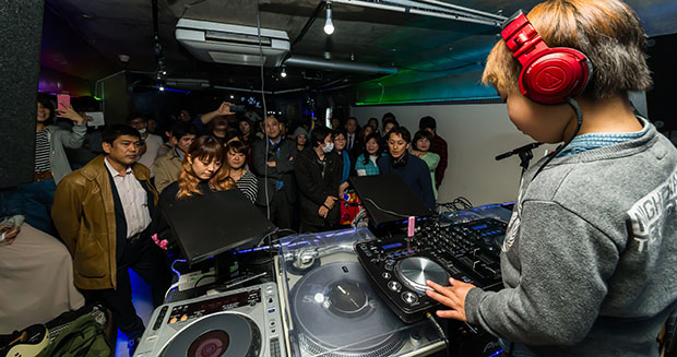 Video: Six-year-old Japanese boy becomes world’s youngest club DJ ...