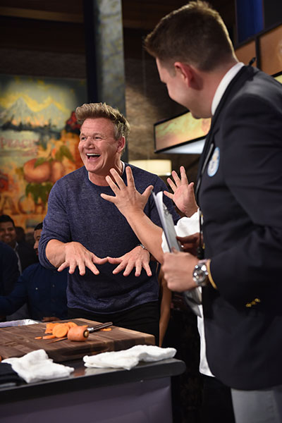 Video: Gordon Ramsay watches on as sushi chef takes on blindfolded ...