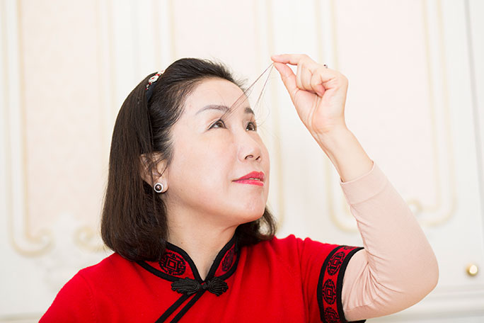 In pictures: Chinese lady has world’s longest eyelashes | Guinness ...