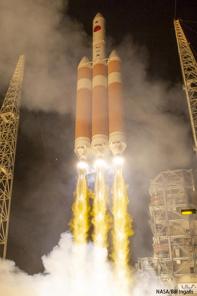 NASA probe breaks speed records as it tops 150,000 mph on way to the ...