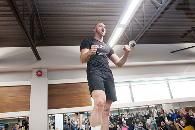 Video: Man jumps up more than 4 ft from standing start on just one leg ...