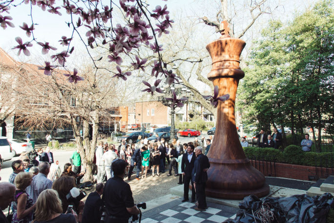 World's largest chess piece is 53 times bigger than a regular king ...