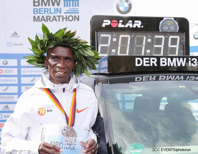 Eliud Kipchoge smashes marathon record in Berlin as four other runners ...