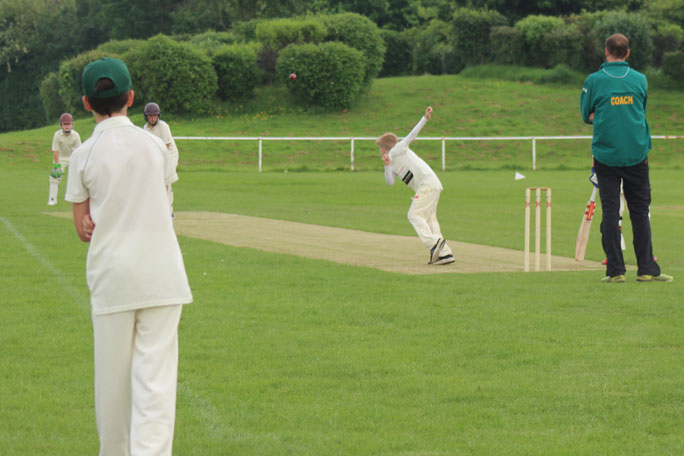 Video: 9-year-old cricket fan breaks bowling record with two-mile run ...