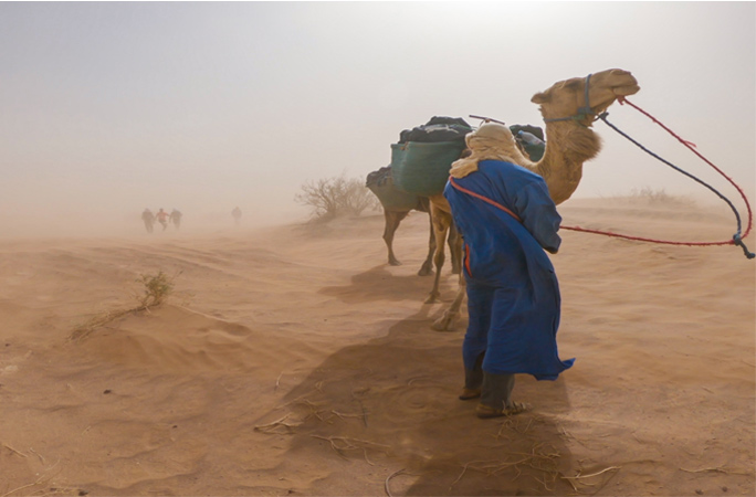 John Farnworth juggles football through Sahara on epic record-breaking ...