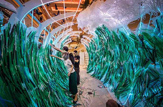 This amazing sculpture is made from thousands of recycled straws ...