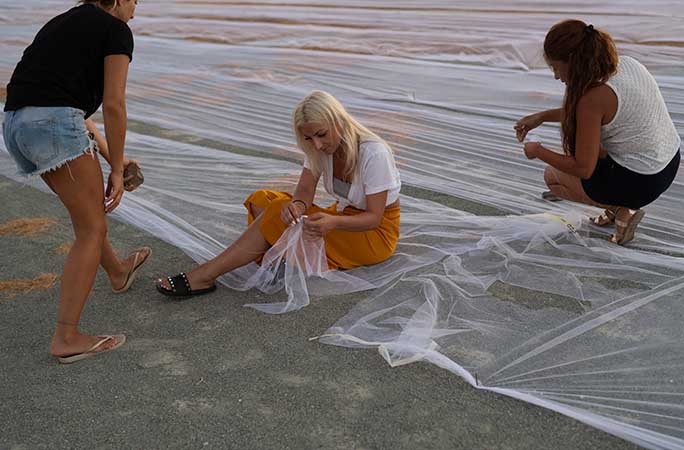 Bride’s dream comes true with wedding veil that’s longer than 63 ...