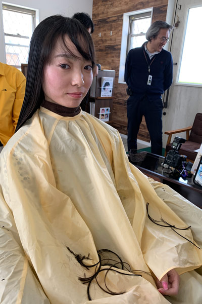 Woman who held longest hair record has her first ever haircut ...