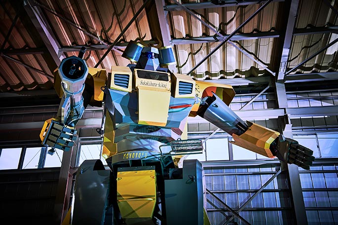 World’s largest humanoid robot is too tall to leave its warehouse ...