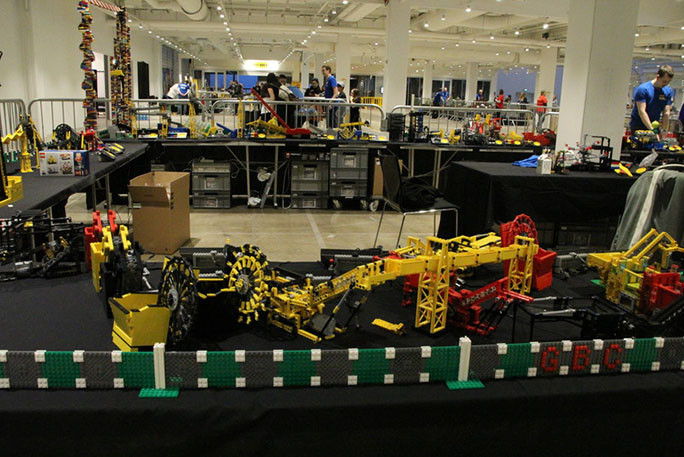 Celebrate International LEGO® Day with these record breaking structures ...