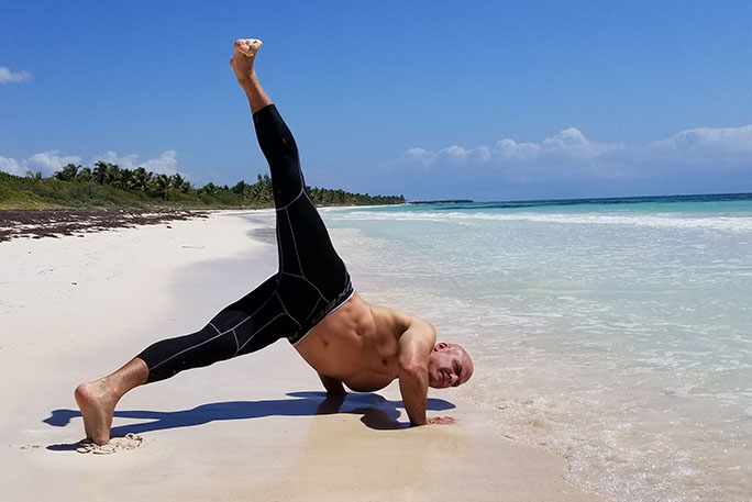 Meet the man who's broken 12 phenomenal push up records | Guinness ...