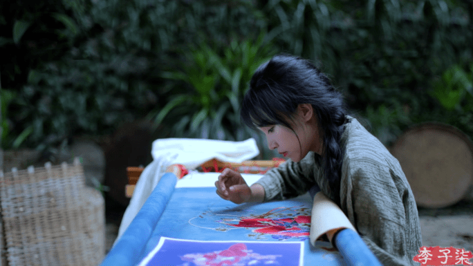 Li Ziqi breaks YouTube subscribers record for Chinese language channel ...