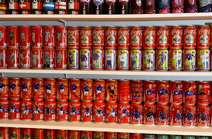 Coca-Cola® fanatic owns world's largest soda can collection | Guinness ...