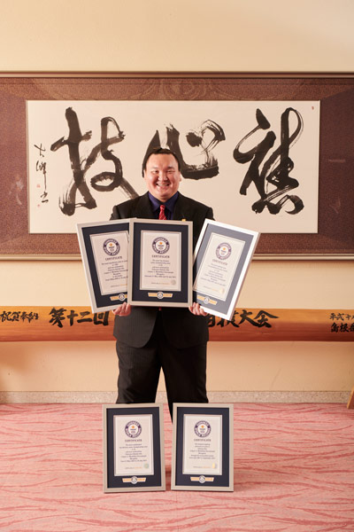 45-time sumo champion Hakuho Sho breaks five world records | Guinness ...