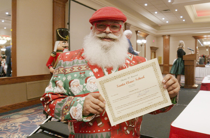 "We teach the heart of Santa": Explore the world’s oldest Santa school ...