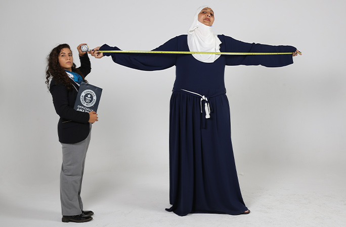 Egyptian siblings claim five records including largest feet and hands ...