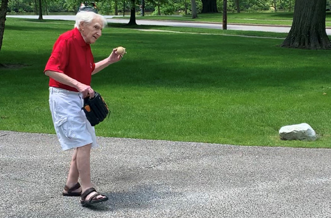 "I truly love what I do": World’s oldest doctor still working at 100 ...
