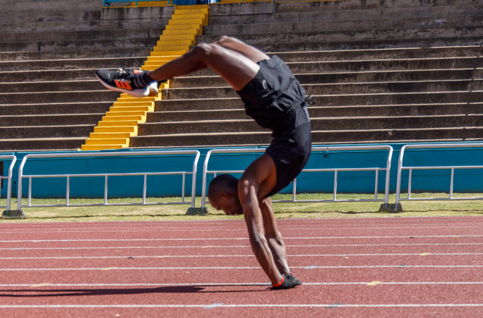 Astonishing contortion record broken by South African gymnast ...