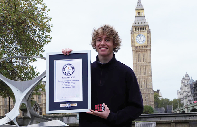 Speedcuber solves 6931 cubes in 24 hours smashing world record ...