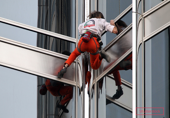 The Real Spider-Man: Alain Robert climbs the world's tallest buildings ...