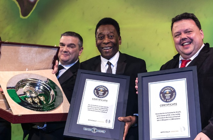 Pelé, Brazilian football legend, dies at 82 | Guinness World Records