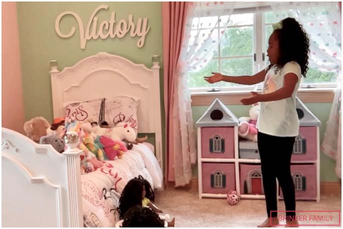 Youngest opera singer Victory Brinker breaks record at age seven ...