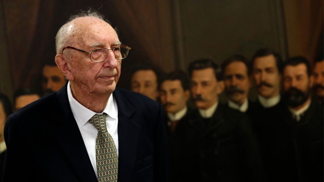 100-year-old Brazilian breaks record after 84 years at same company ...