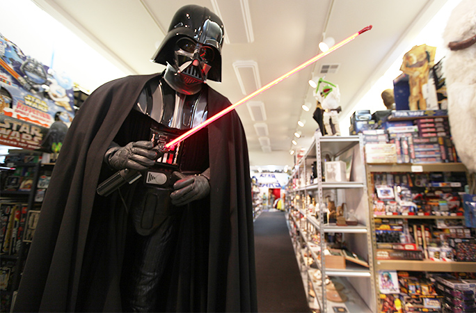 15 coolest items from the world’s largest Star Wars collection ...