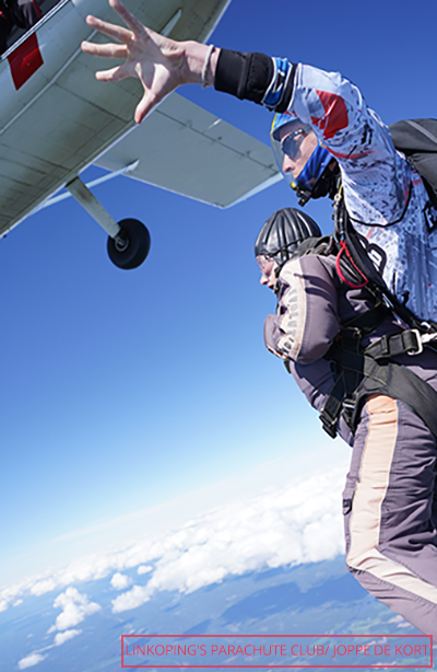 103-year-old woman breaks oldest tandem parachute jump record ...
